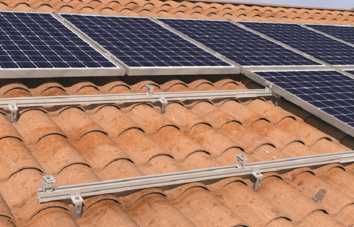 Pitched roofs with tiles or slate covering