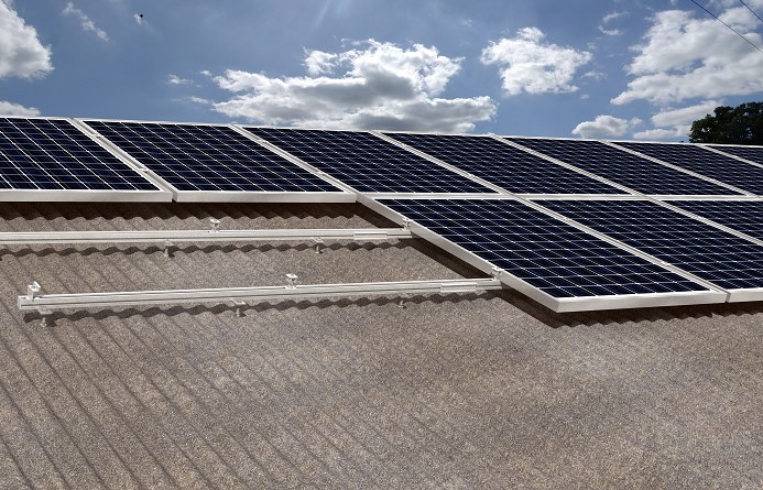 Pitched roofs with corrugated sheets covering